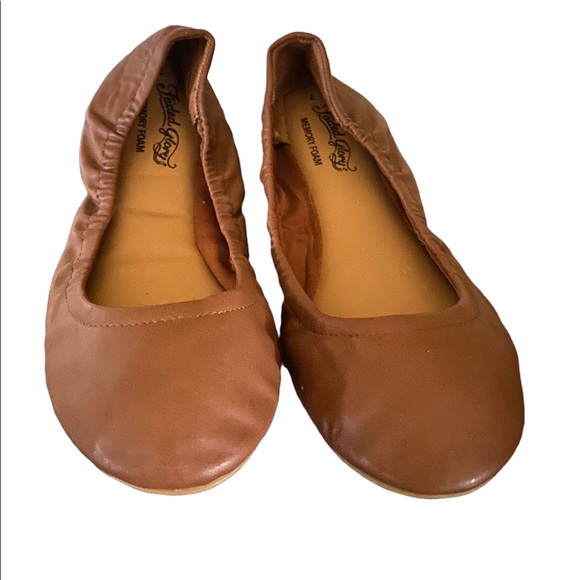 Faded Glory | Shoes | Faded Glory Size 7 Camel Colored Flats Like New ...
